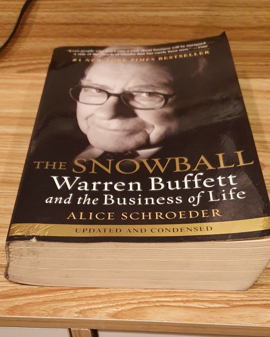 The Snowball Warren Buffett, Hobbies & Toys, Books & Magazines, Fiction ...