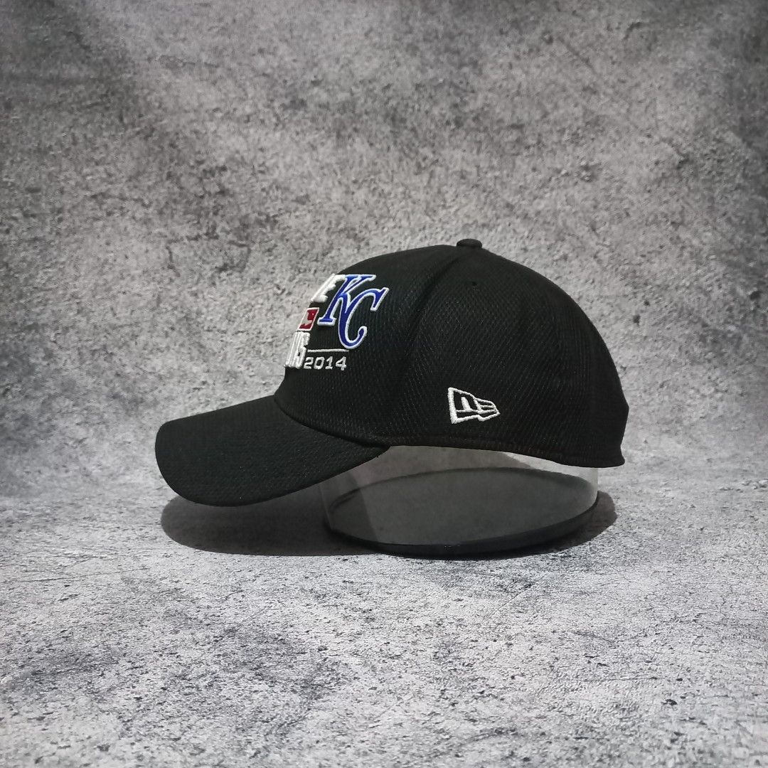 TOPI BUILT UP NEW ERA SCRIPT CHAMPIONS KC, Fesyen Pria, Aksesoris, Topi ...