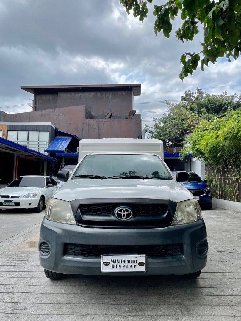 Toyota Hilux Fx 4x2 Manual, Cars for Sale, Used Cars on Carousell