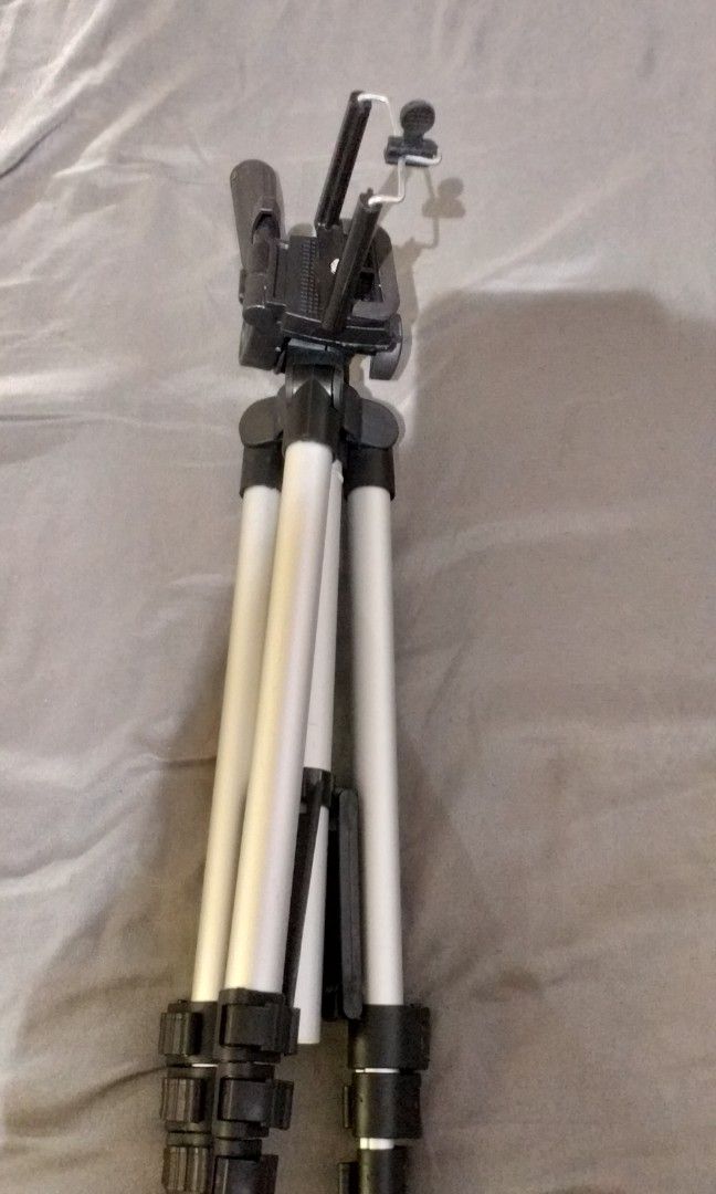 Tripod, Photography, Photography Accessories, Tripods & Monopods on Carousell
