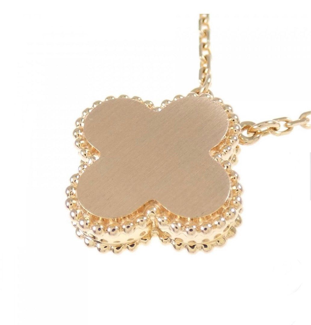 VCA holiday pendant 2021, Luxury, Accessories on Carousell