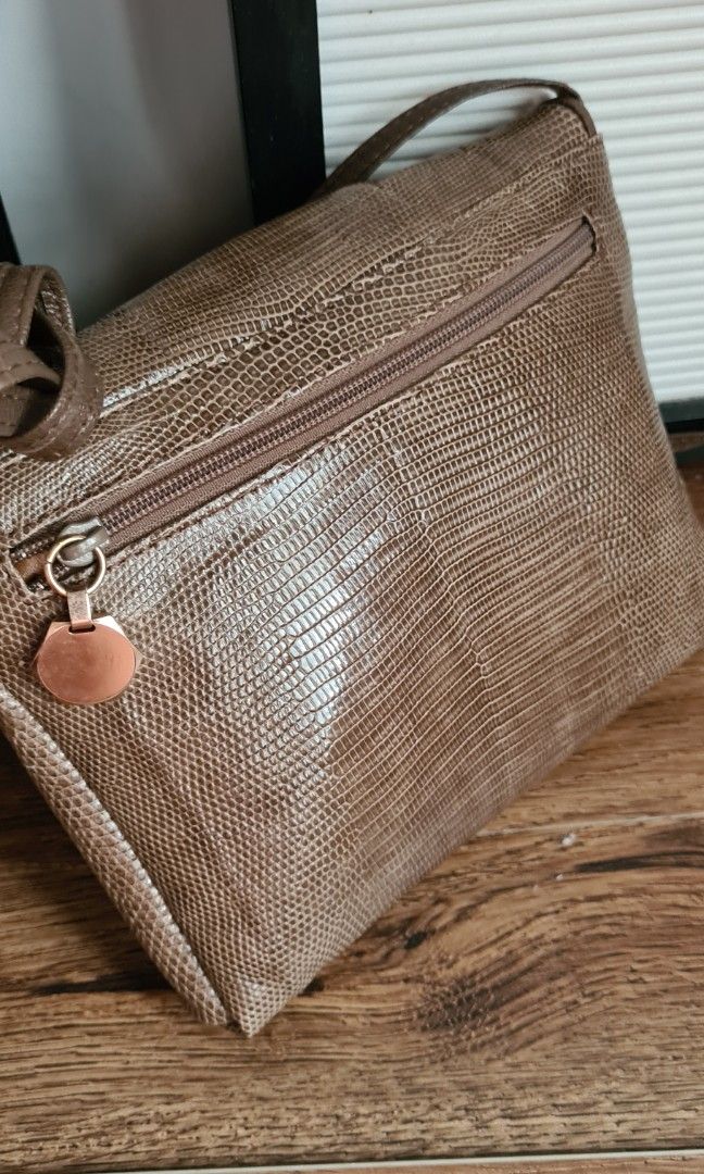 Vintage lizard skin bag, Women's Fashion, Bags & Wallets, Shoulder Bags ...