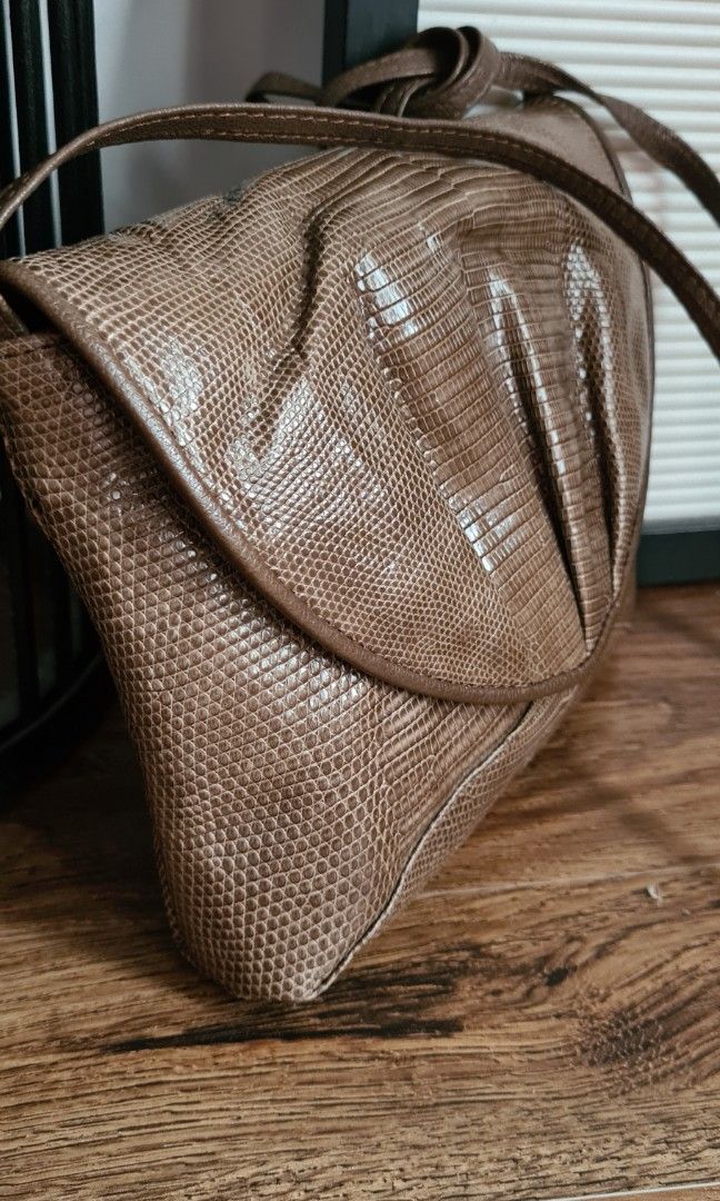 Vintage lizard skin bag, Women's Fashion, Bags & Wallets, Shoulder Bags ...