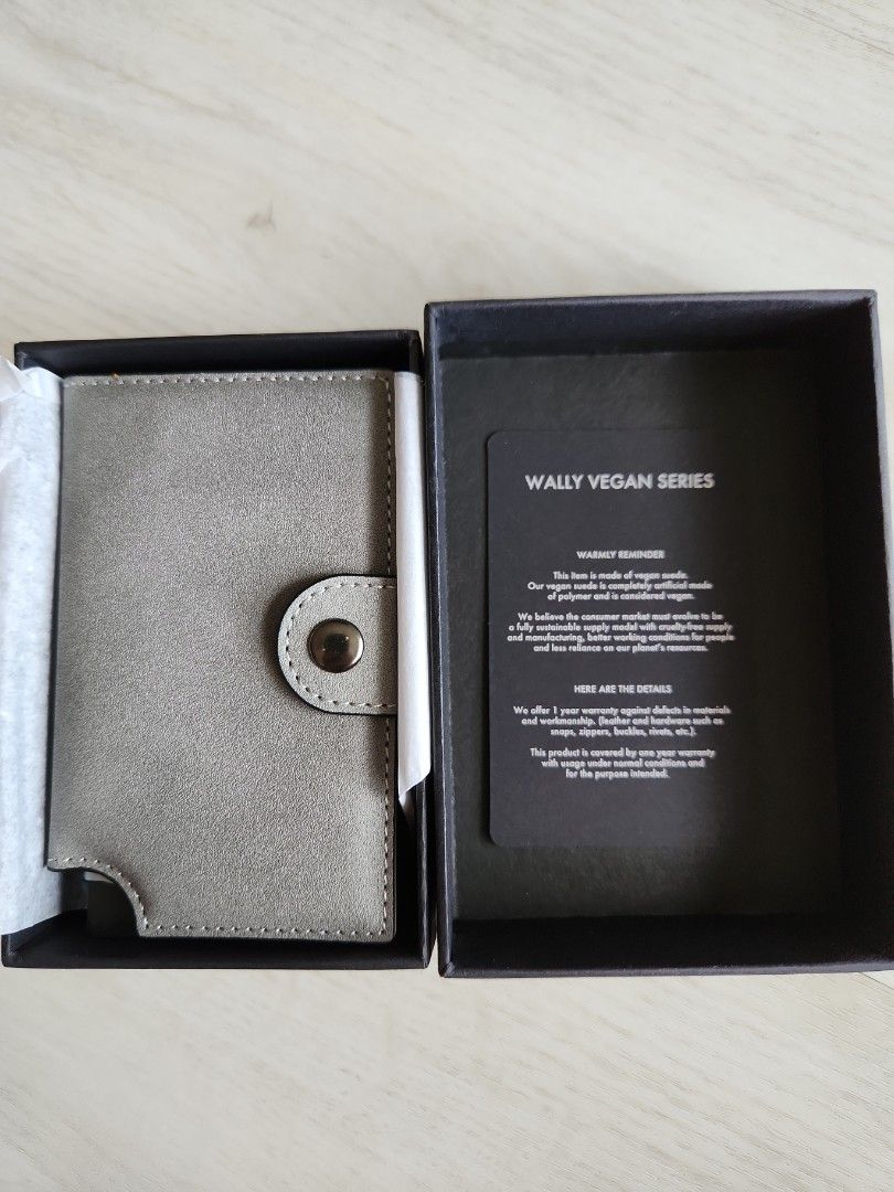 Wally card holder grey, Men's Fashion, Watches & Accessories, Wallets ...