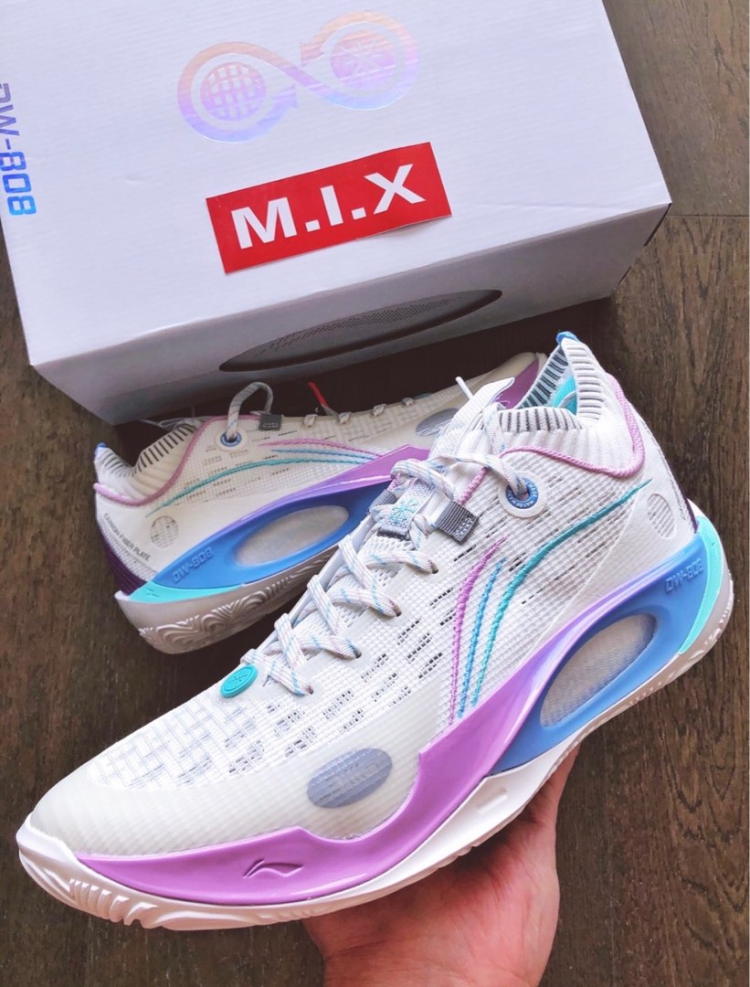 Way of wade 808 v2 ultra pro, Men's Fashion, Footwear, Sneakers on ...