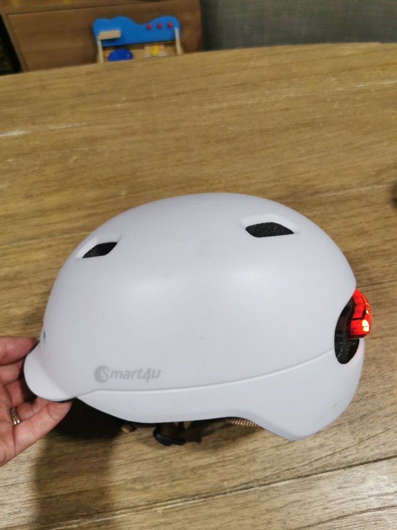 Xiaomi Mi Smart4U Helmet, Motorbikes, Motorbike Parts & Accessories ...