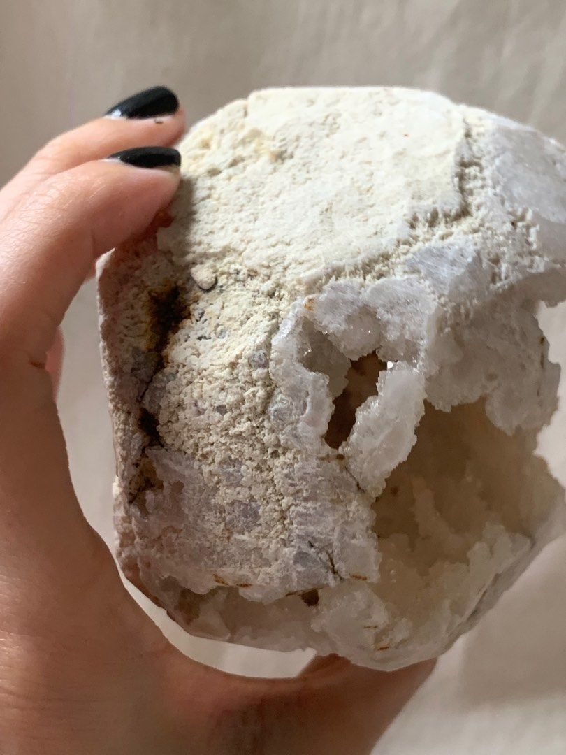 8.1cm White Agate Geode Sphere with Light Display, Furniture & Home ...