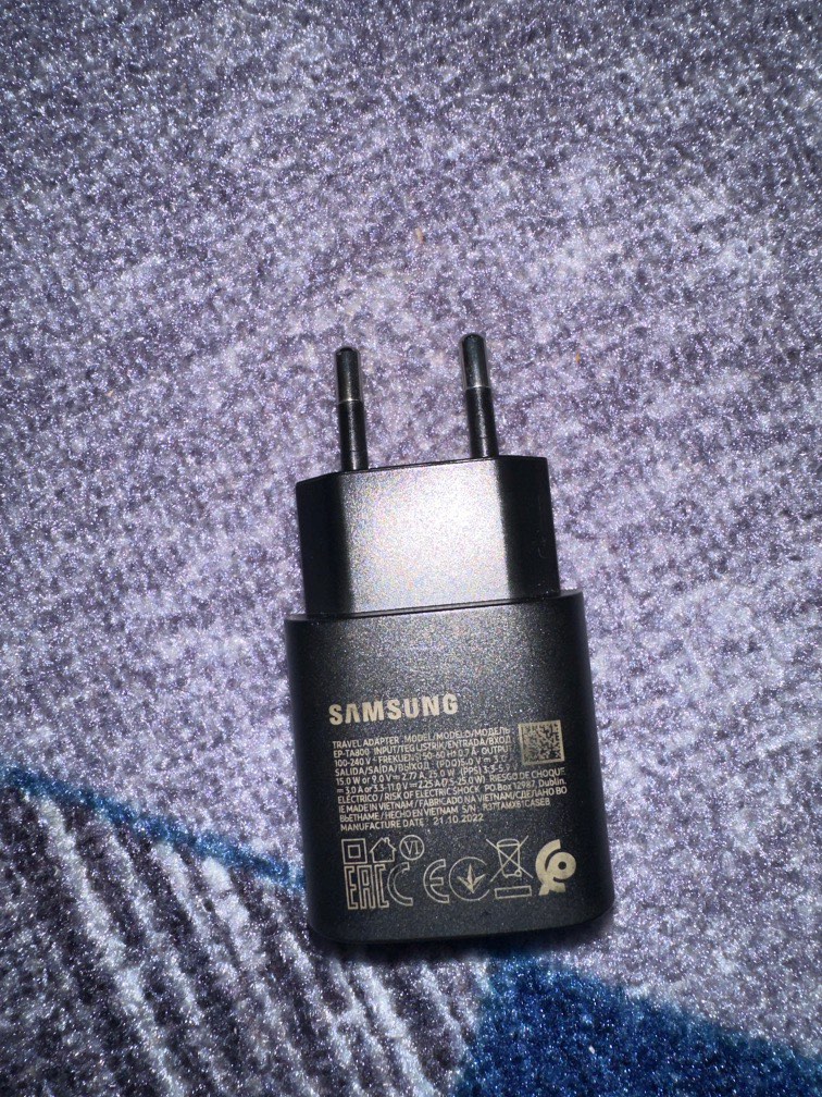 Adapter Samsung 25 Watt Original, Telepon Seluler & Tablet, Aksesoris ...