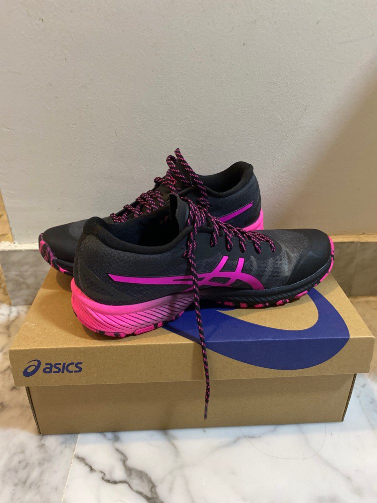 Asics shoe, Women's Fashion, Footwear, Shoe inserts on Carousell