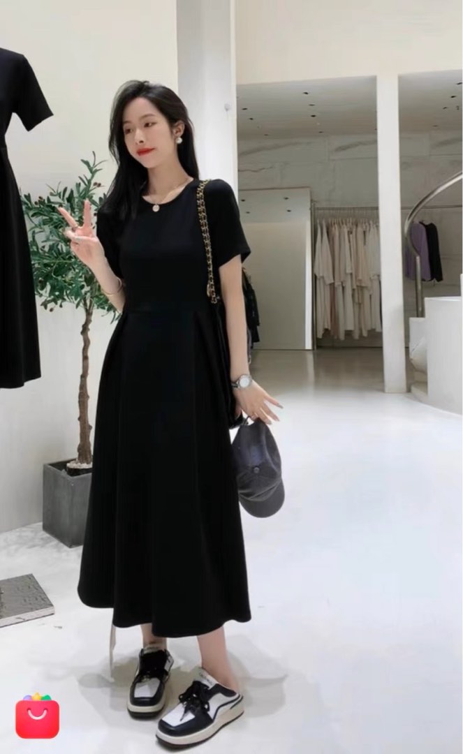 Basic black maxi dress in L (bump friendly), Women's Fashion, Dresses ...