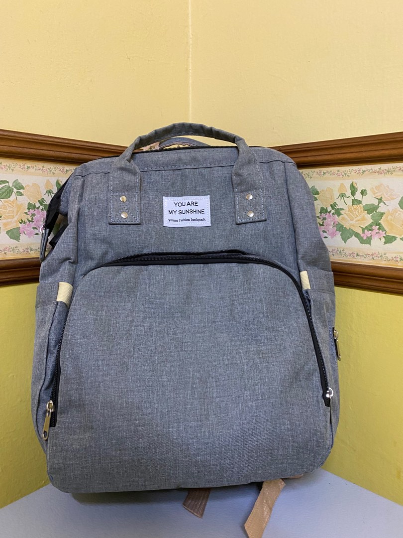 Beg diapers beg susu beg pengasuh, Babies & Kids, Going Out, Diaper ...