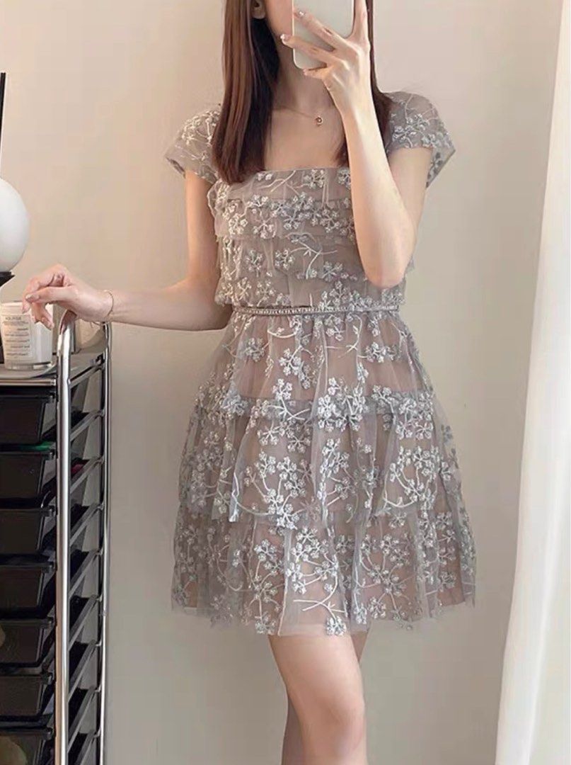 BN authentic self portrait dress in uk4, Women's Fashion, Dresses ...