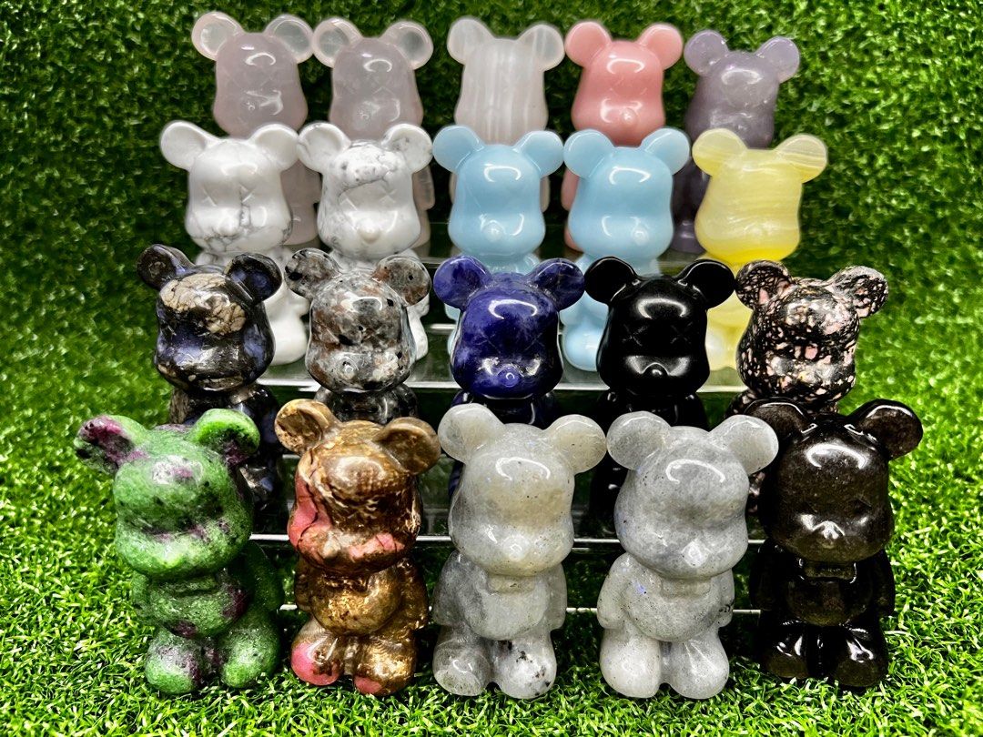 Brick bear crystal display, Women's Fashion, Jewelry & Organisers ...