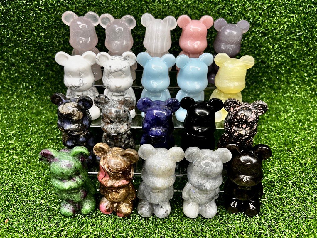 Brick bear crystal display, Women's Fashion, Jewelry & Organisers ...