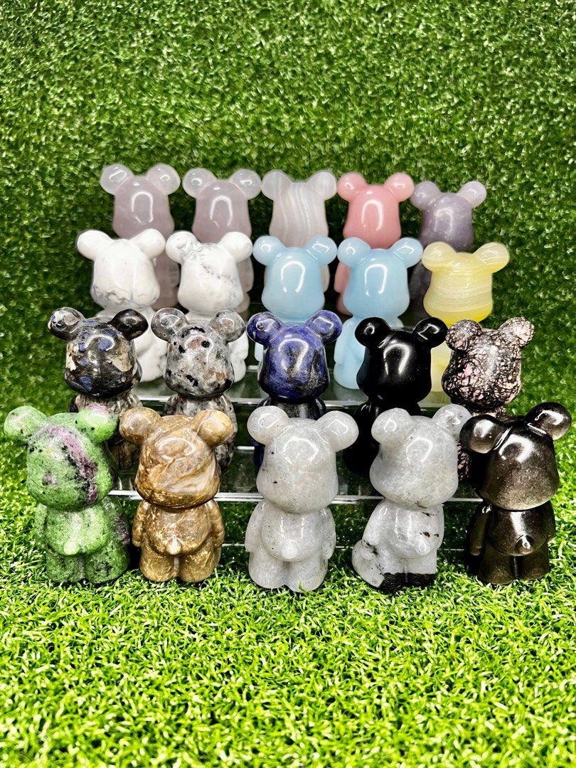 Brick bear crystal display, Women's Fashion, Jewelry & Organisers ...