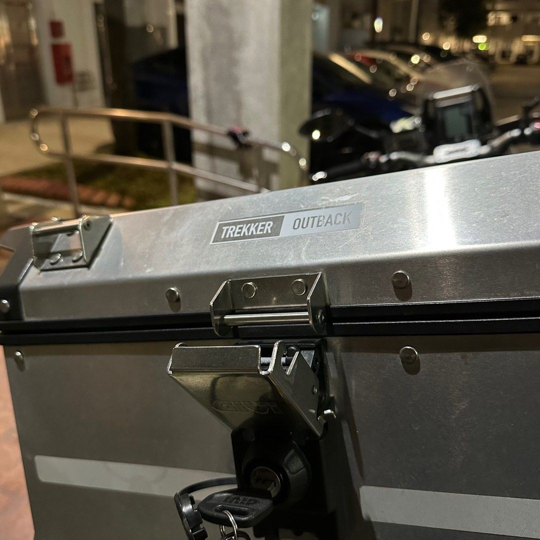 Bumot tenere 700 t7 pannier rear rack baseplate enduristan givi kriega ...