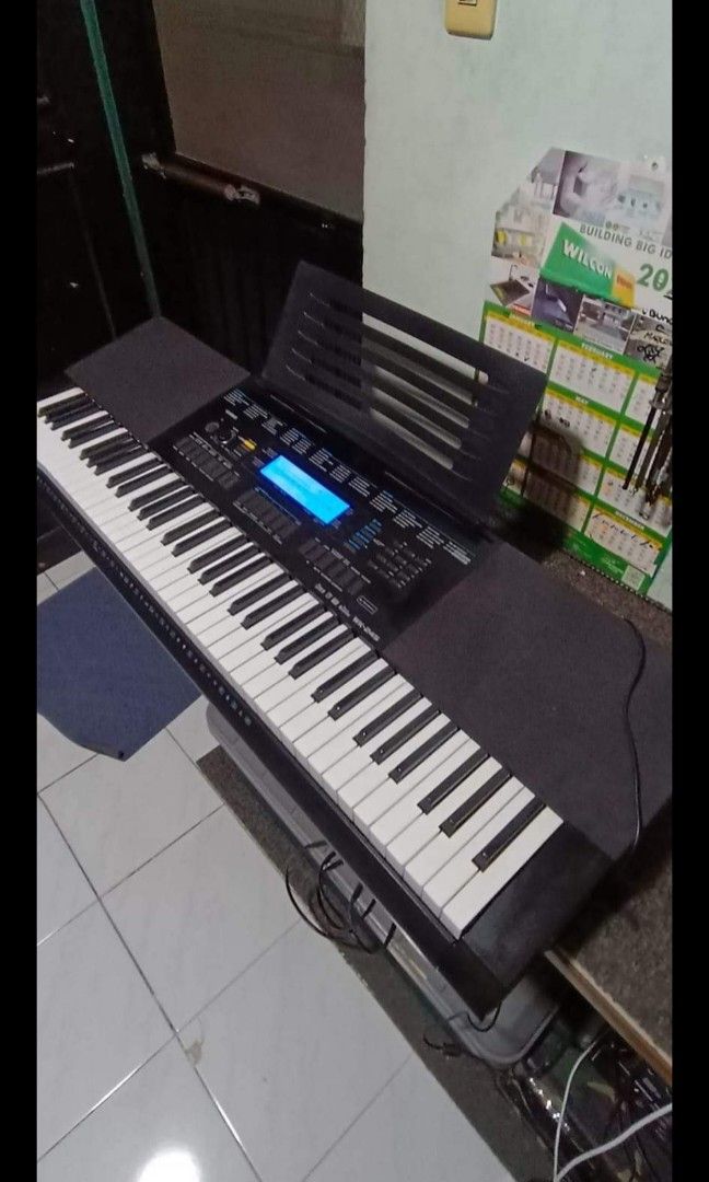 Casio wk245 keyboard piano, Hobbies & Toys, Music & Media, Musical Instruments on Carousell