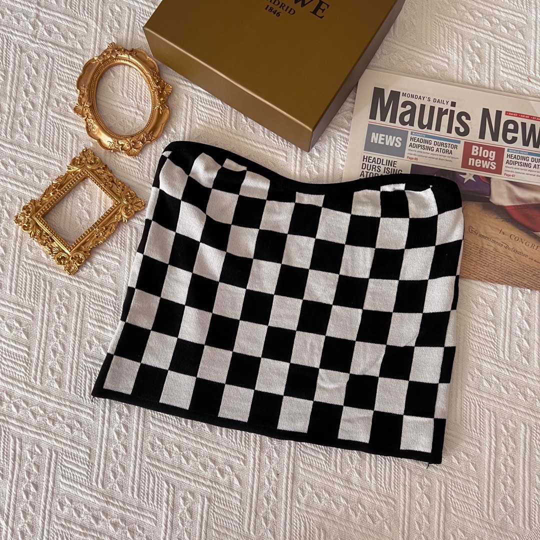 Checkered tube, Women's Fashion, Tops, Sleeveless on Carousell