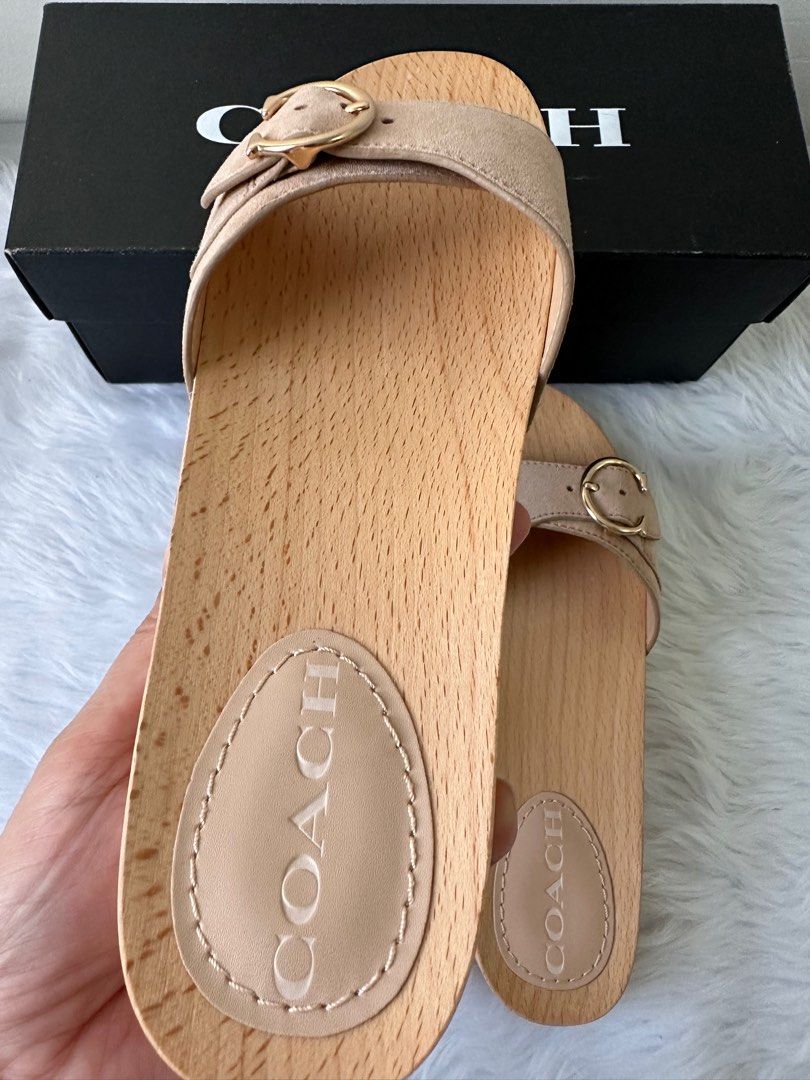 COACH Sandals, Women's Fashion, Footwear, Flats & Sandals on Carousell