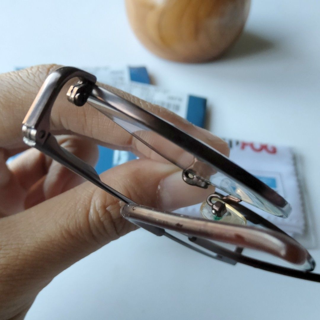 (COD) Hasil pemasangan lensa FSV ESSILOR CRIZAL 1.56 ASP BLUEUV R-250/L ...