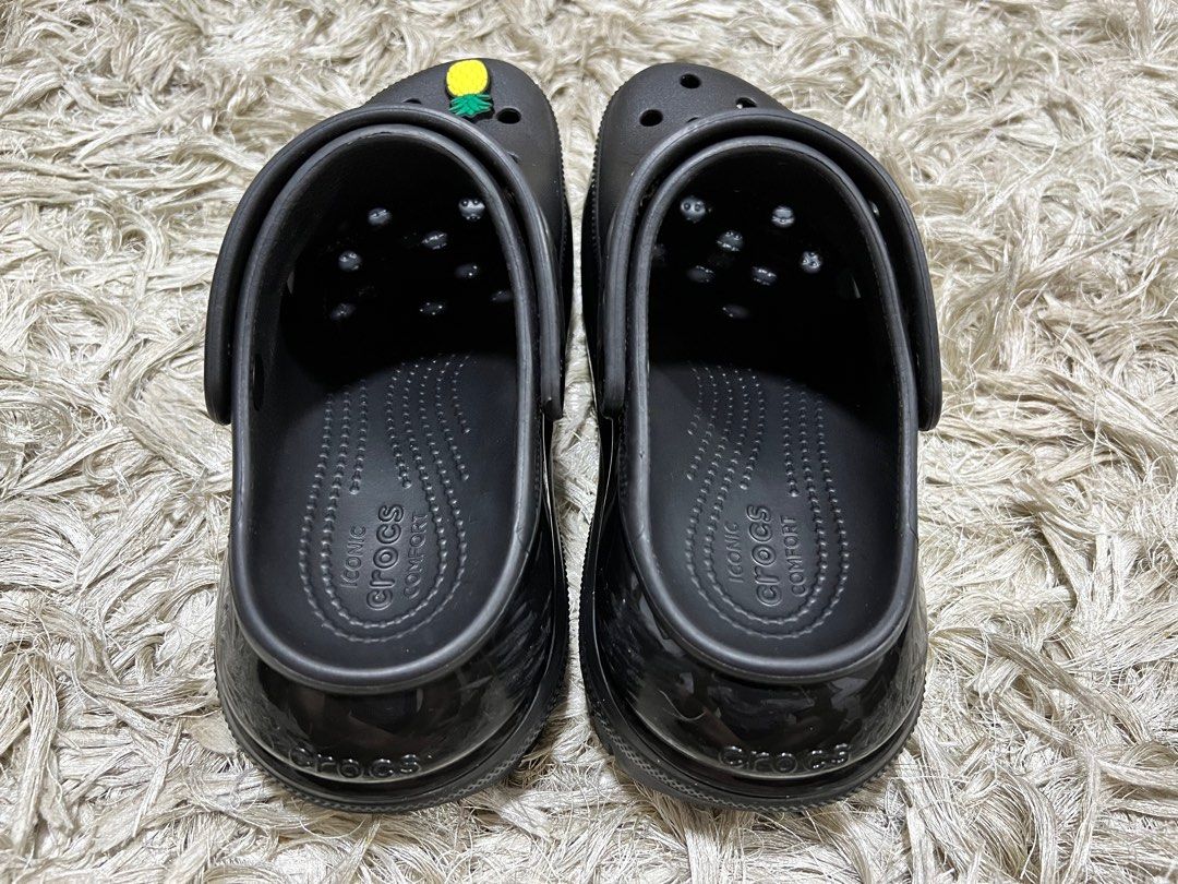 Crocs Classic Mega Crush Clogs (Black with Jibbitz), Women's Fashion, Footwear, Sandals on Carousell