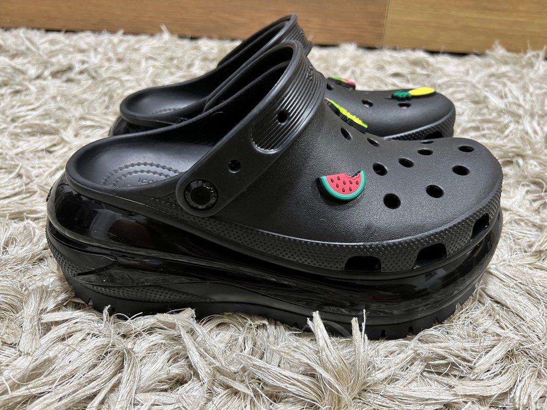 Crocs Classic Mega Crush Clogs (Black with Jibbitz), Women's Fashion, Footwear, Sandals on Carousell