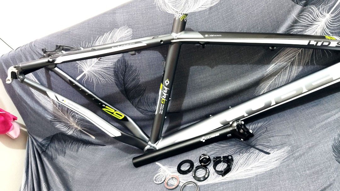 Cube Bike Frame with Freebies, Sports Equipment, Bicycles & Parts ...