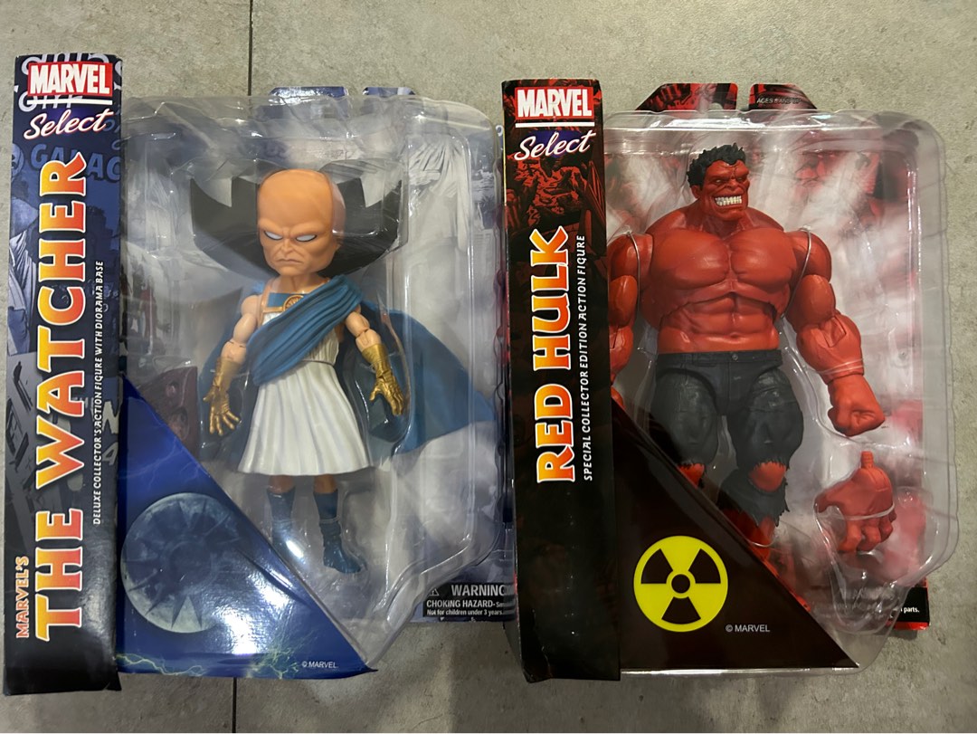 (Free Delivery) Diamond Select Toys Marvel The Watcher Uatu and Red ...
