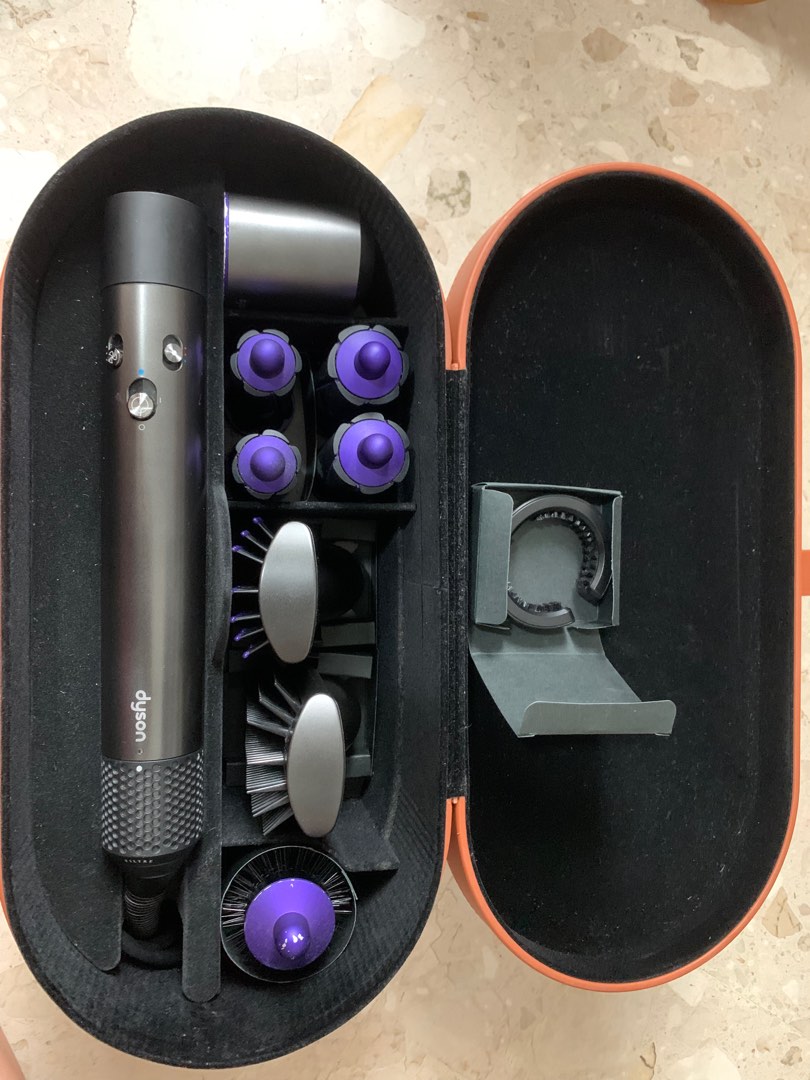 (Free Delivery) Dyson Airwrap, Beauty & Personal Care, Hair on Carousell