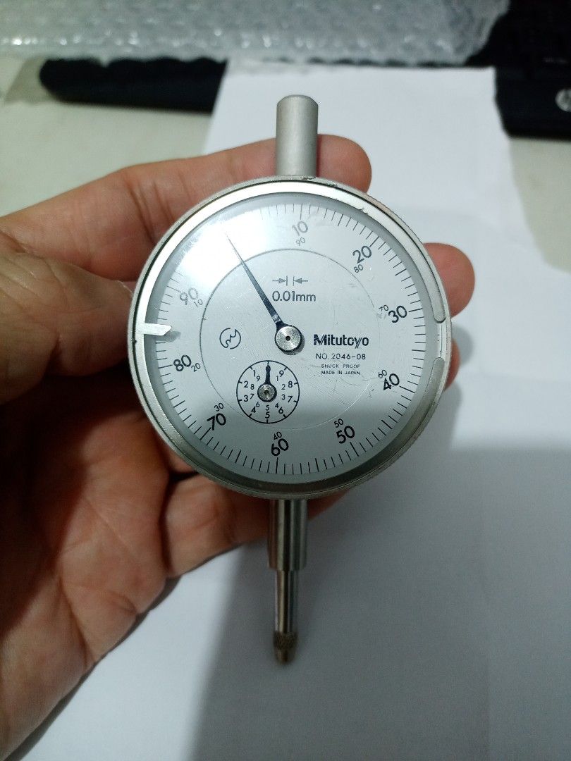 Genuine Mitutoyo Dial Indicator 0.01 mm/10 mm, Furniture & Home Living, Home Improvement ...