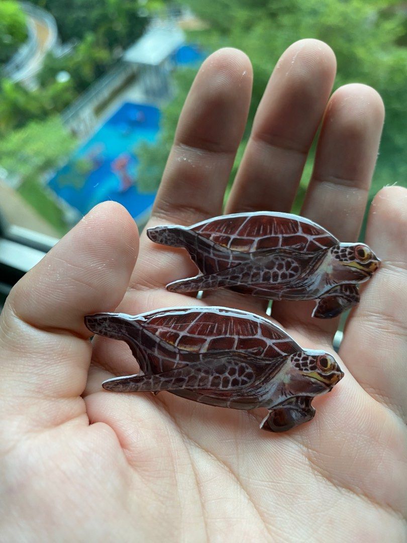 Handmade watercolour Sea turtle pins coated with epoxy, Hobbies & Toys, Stationery & Craft ...