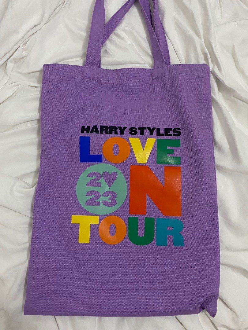Harry Styles Love on Tour Merch (Tote Bag), Women's Fashion, Bags ...