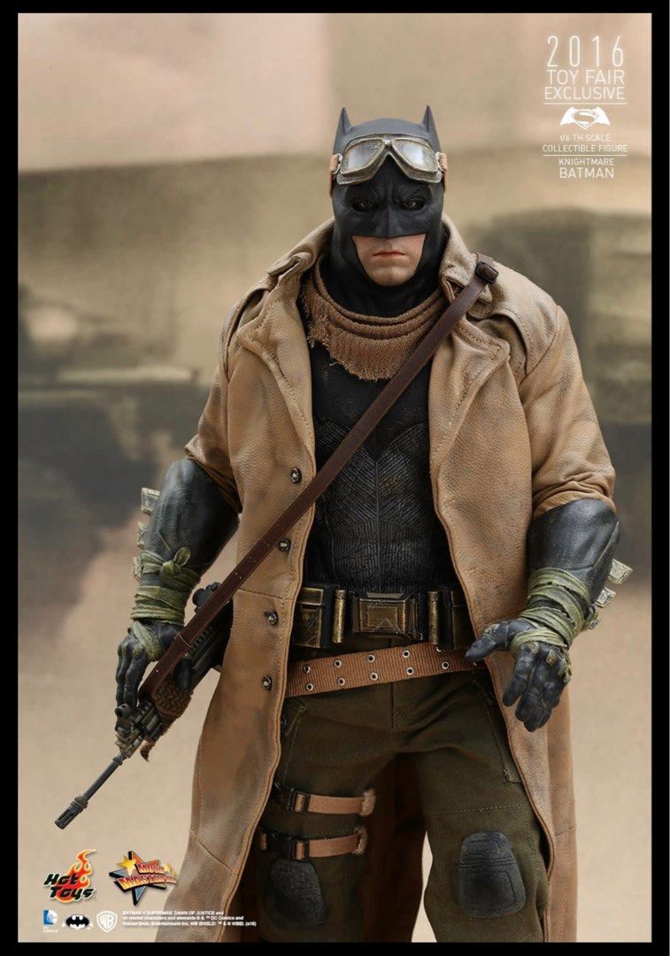 Hot toys MMS372 Batman Vs Superman Knightmare Batman, Hobbies & Toys ...