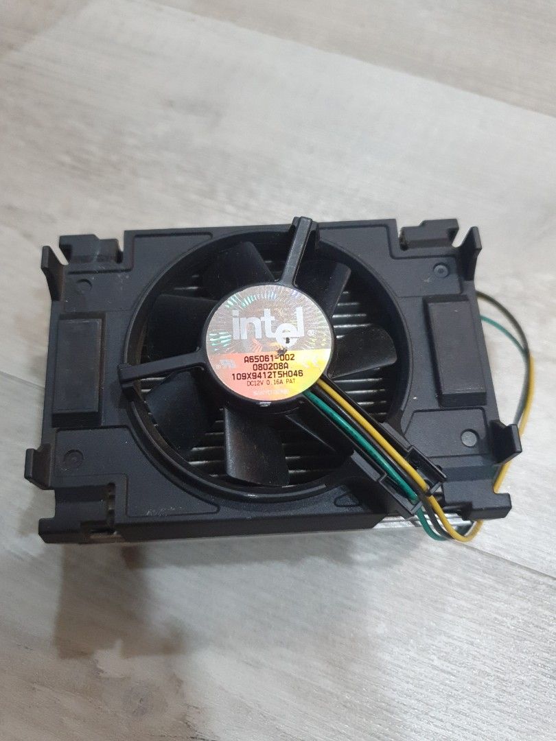 Intel CPU Fan Cooling Fan A65061-002, Computers & Tech, Parts ...