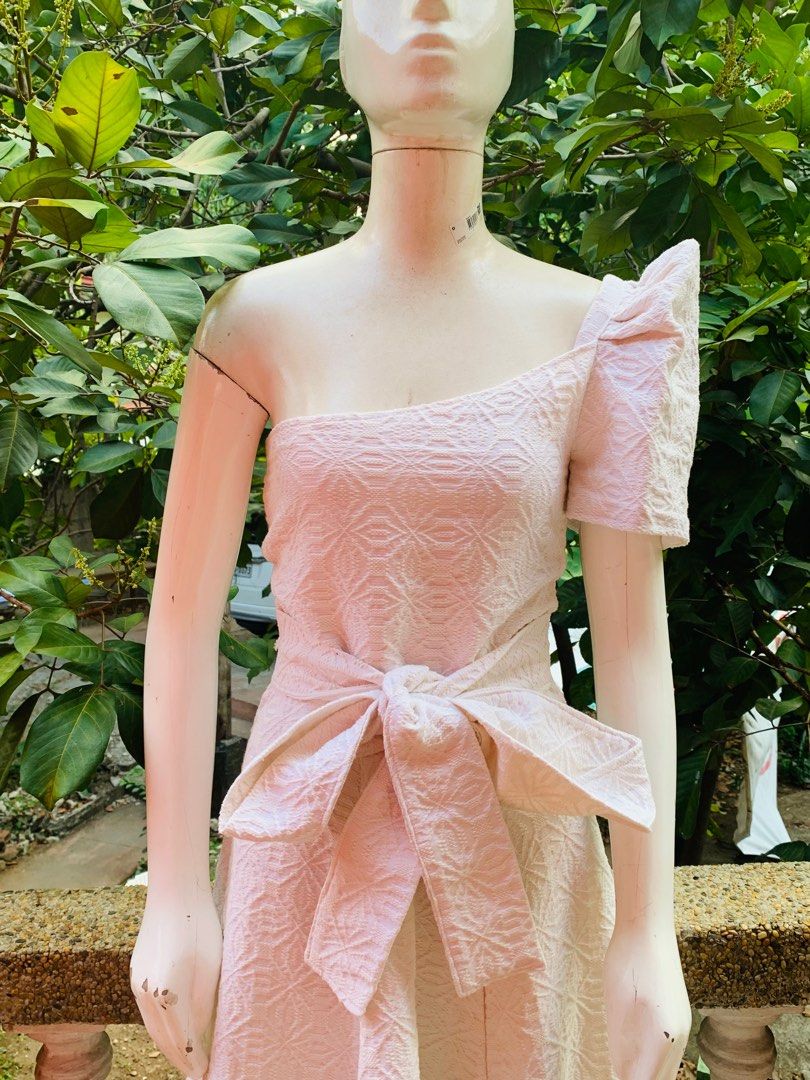 IVORY WHITE INABEL HANDWOVEN FILIPINIANA DRESS FOR RENT, Women's ...