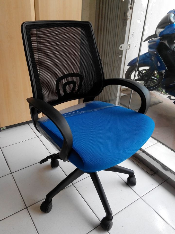 Kursi Kantor Savello Omega Kursi Direktur Kursi Belajar Kursi Kerja ...