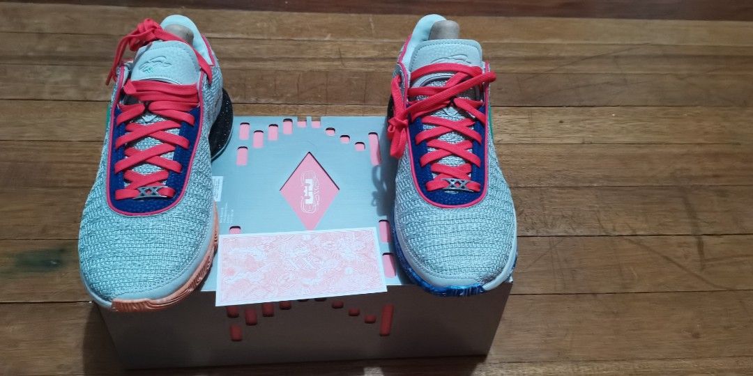 Lebron XX Hyper Royal on Carousell