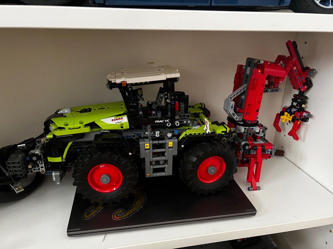 Lego Claas Xerion Trac Vc Hobbies Toys Toys Games On Carousell