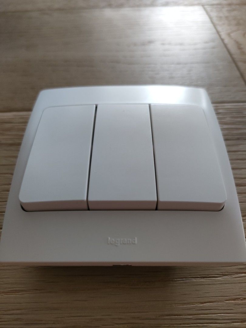 Legrand White 3 Gang 1 Way Switch, TV & Home Appliances, Electrical ...