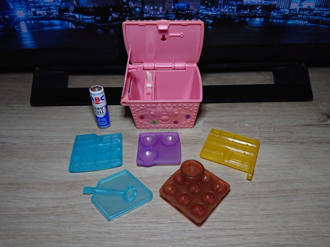 Mainan Burger king miniatur peti kotak unik, Toys & Collectibles ...