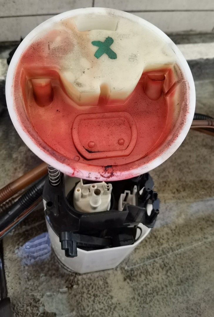 Mercedes W211 E200 new fuel pump and fuel filter sending unit (oem ...