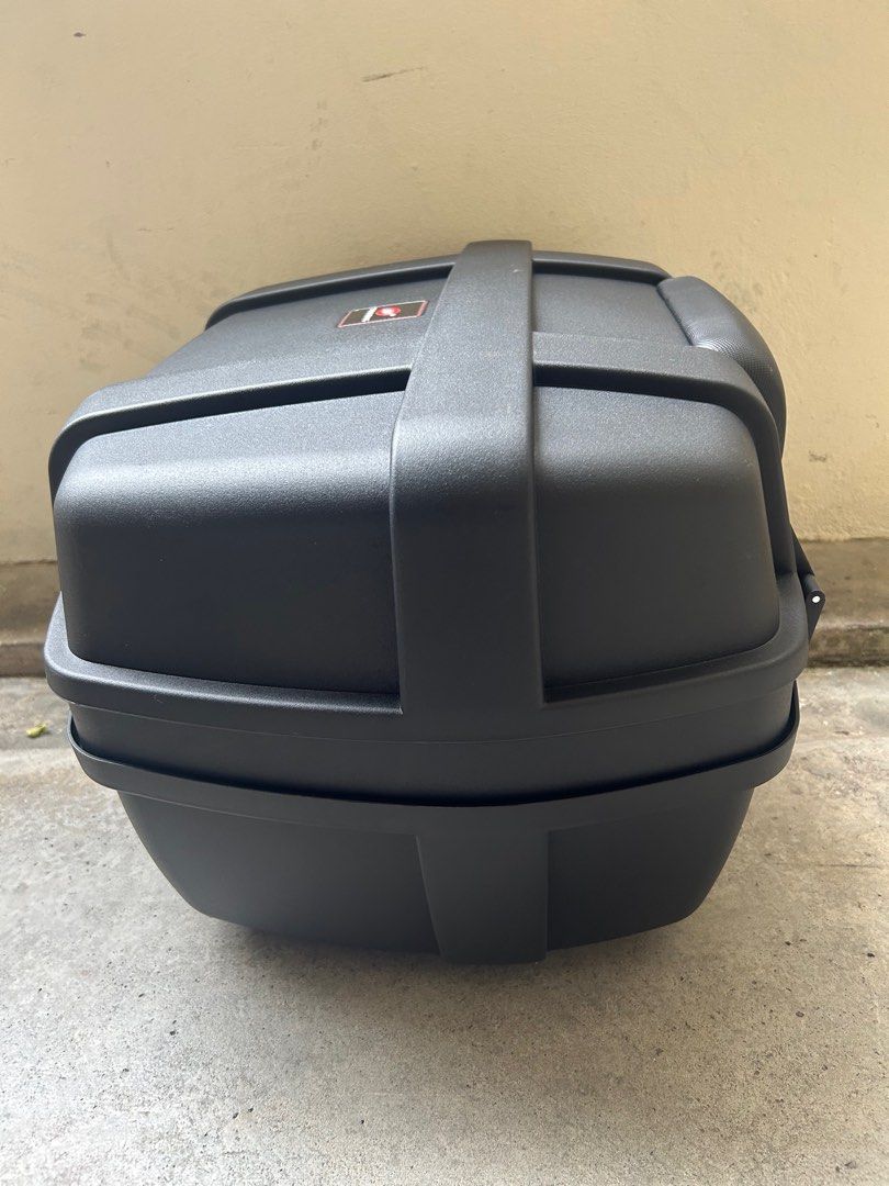 Motorycyle 45L top box, Motorcycles, Motorcycle Accessories on Carousell