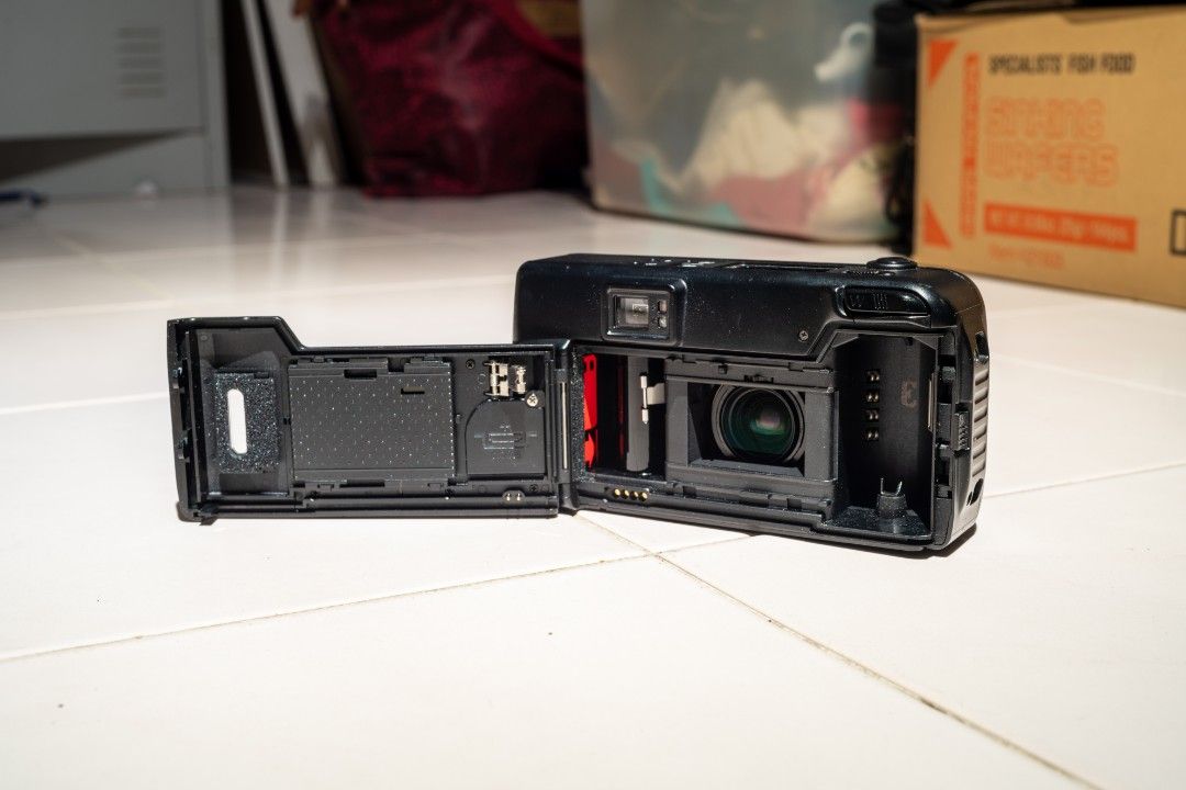 Nikon TW zoom quartz date, Photography, Cameras on Carousell