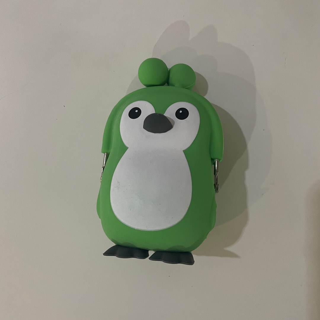 Penguin Coin Pouch (Silicone), Hobbies & Toys, Toys & Games on Carousell