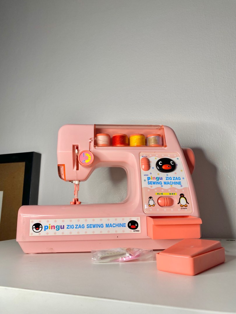 Pingu Sewing Machine Japan Vintage, Hobbies & Toys, Memorabilia ...