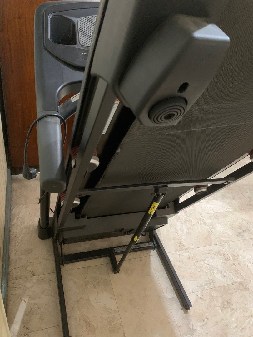 ProForm Performance 400i Treadmill, Sports Equipment, Exercise ...