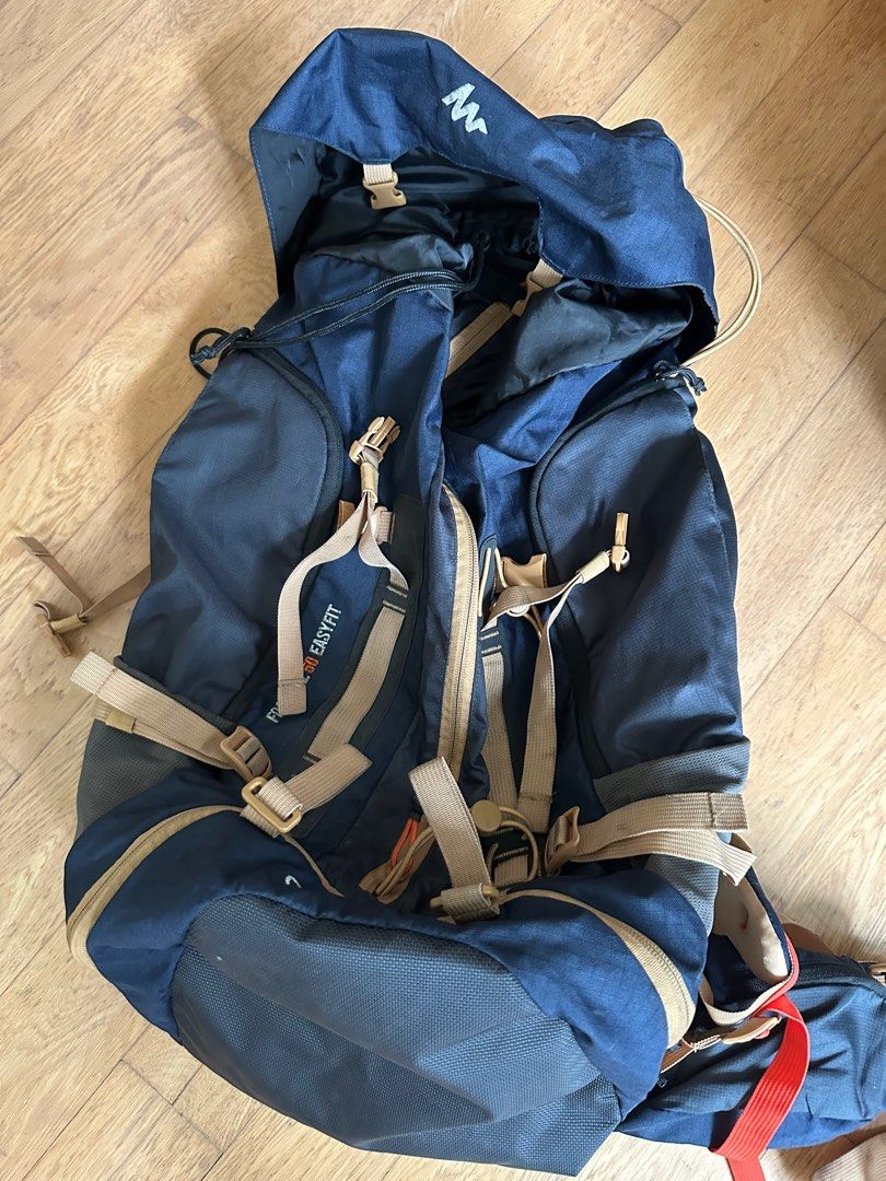 Quechua forclaz easyfit 50L backpack - great for trekking / hiking ...