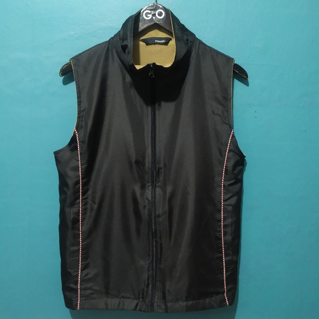 Rompi Vest Timothy Hitam, Fesyen Pria, Pakaian , Baju Luaran di Carousell