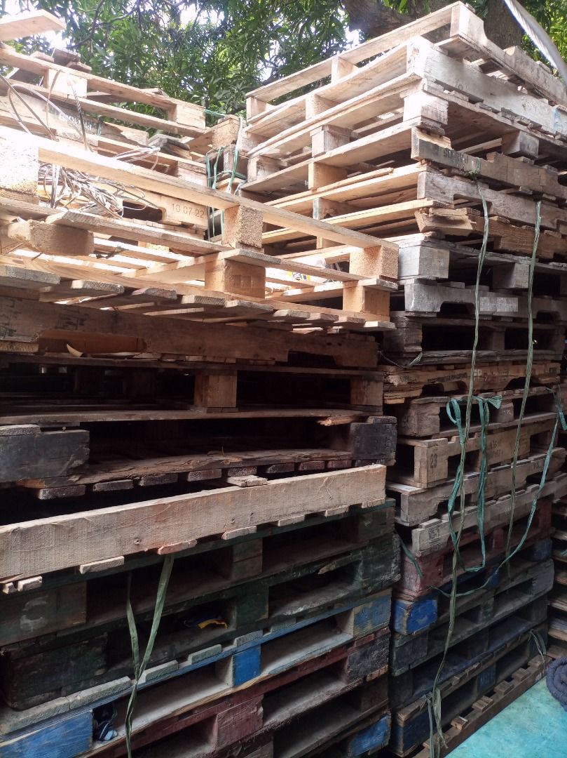 Scrap Wooden Pallets, Commercial & Industrial, Construction Tools ...