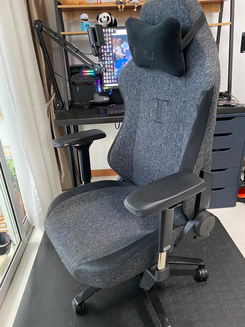 Secretlab Titan softweave black, Furniture & Home Living, Furniture ...